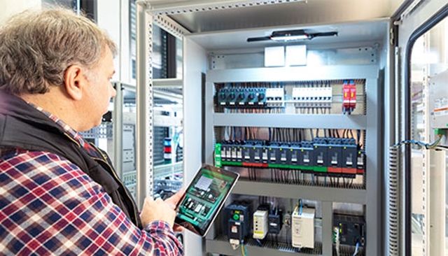 Variable Speed Drives | Schneider Electric Canada